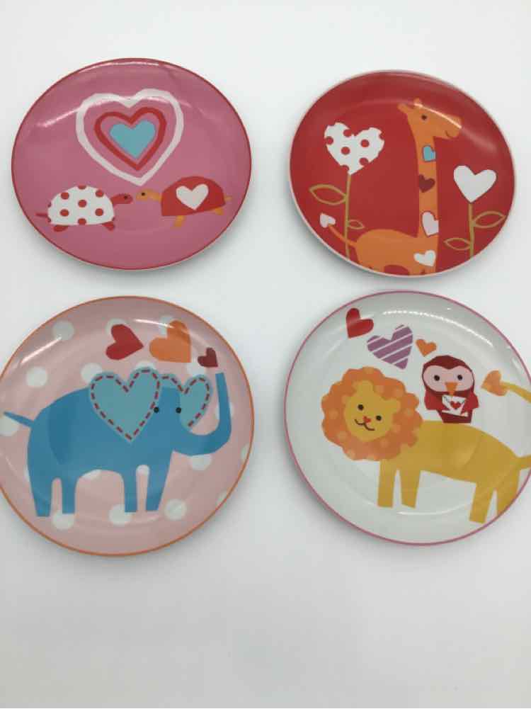 Set of 4 Pink/red Pottery Barn Kids Ceramic Hearts Plates – Evilena's ...