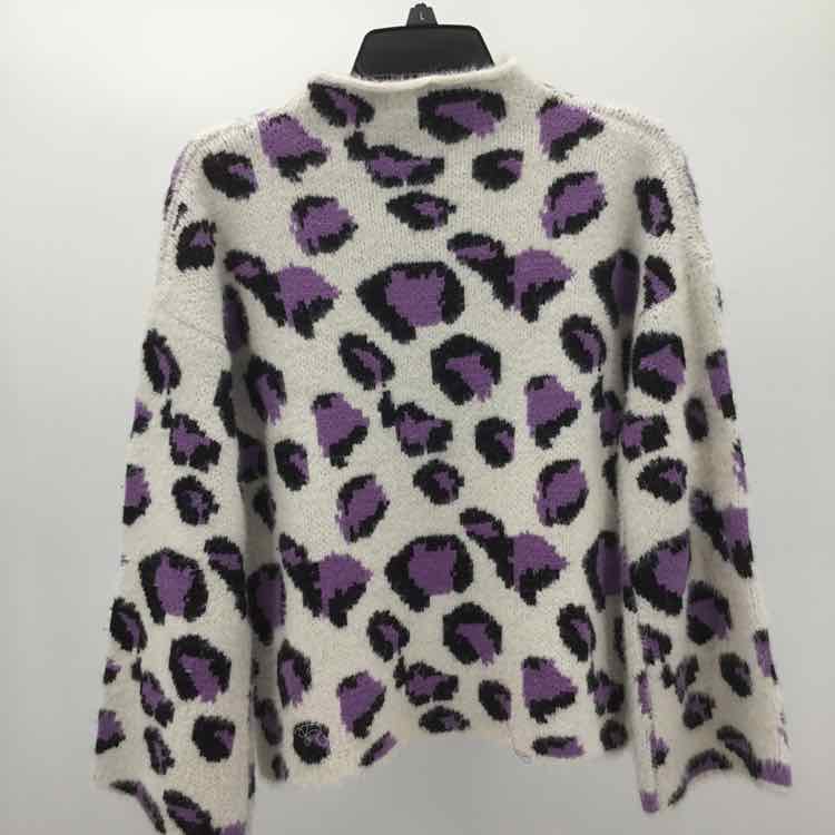 Moon River Size XS White/Purple fuzzy Animal Spots Mock Turtle Neck ...